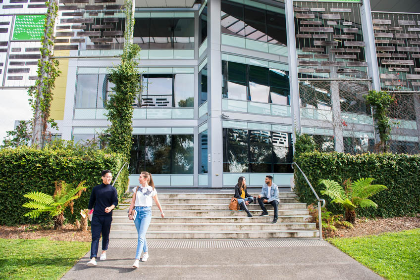 Education and Teaching courses | Holmesglen